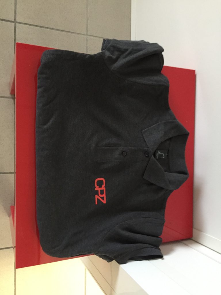 Flocage flex polos : impression textile pour votre communication