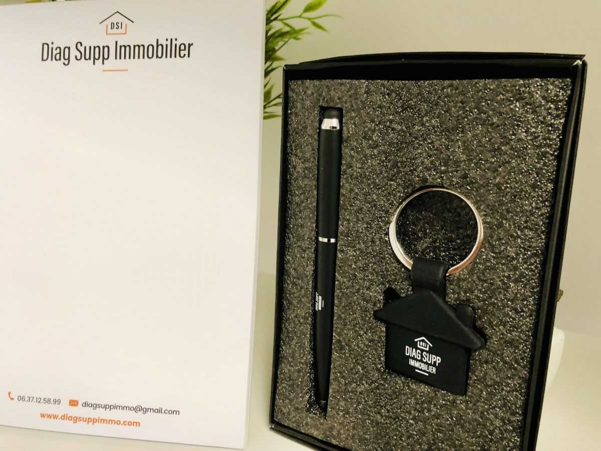 Cadeau entreprise personnalisé : porte-clé+stylo | Web, enseignes ...